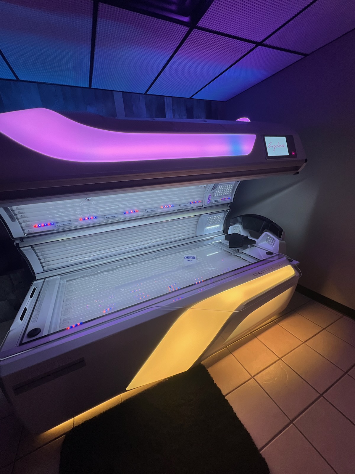 Kingston - Palm Beach Mega Tan